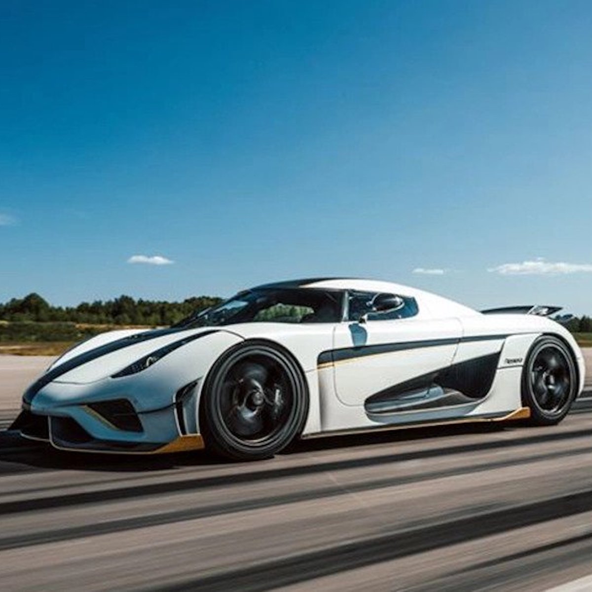 The Koenigsegg Regera Trounces the Rimac Nevera to Become the World’s ...