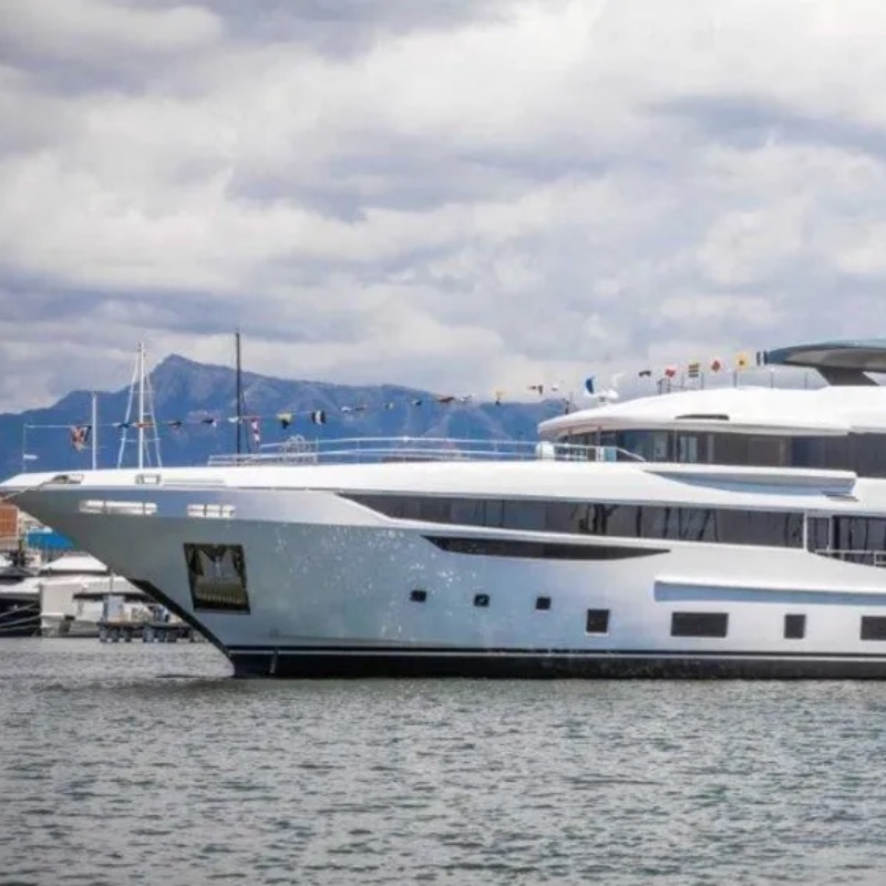 Benetti’s Popular Diamond Series Just Got a New 145-Foot Superyacht ...