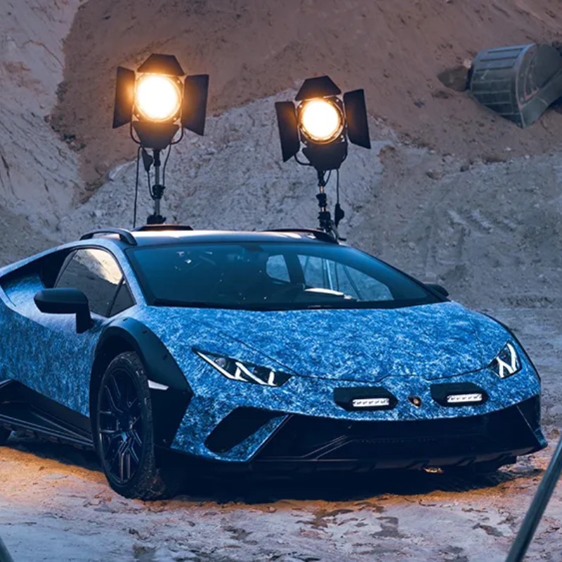 Lamborghini’s New One-of-a-Kind Huracán Sterrato Is an Insane Blue That ...