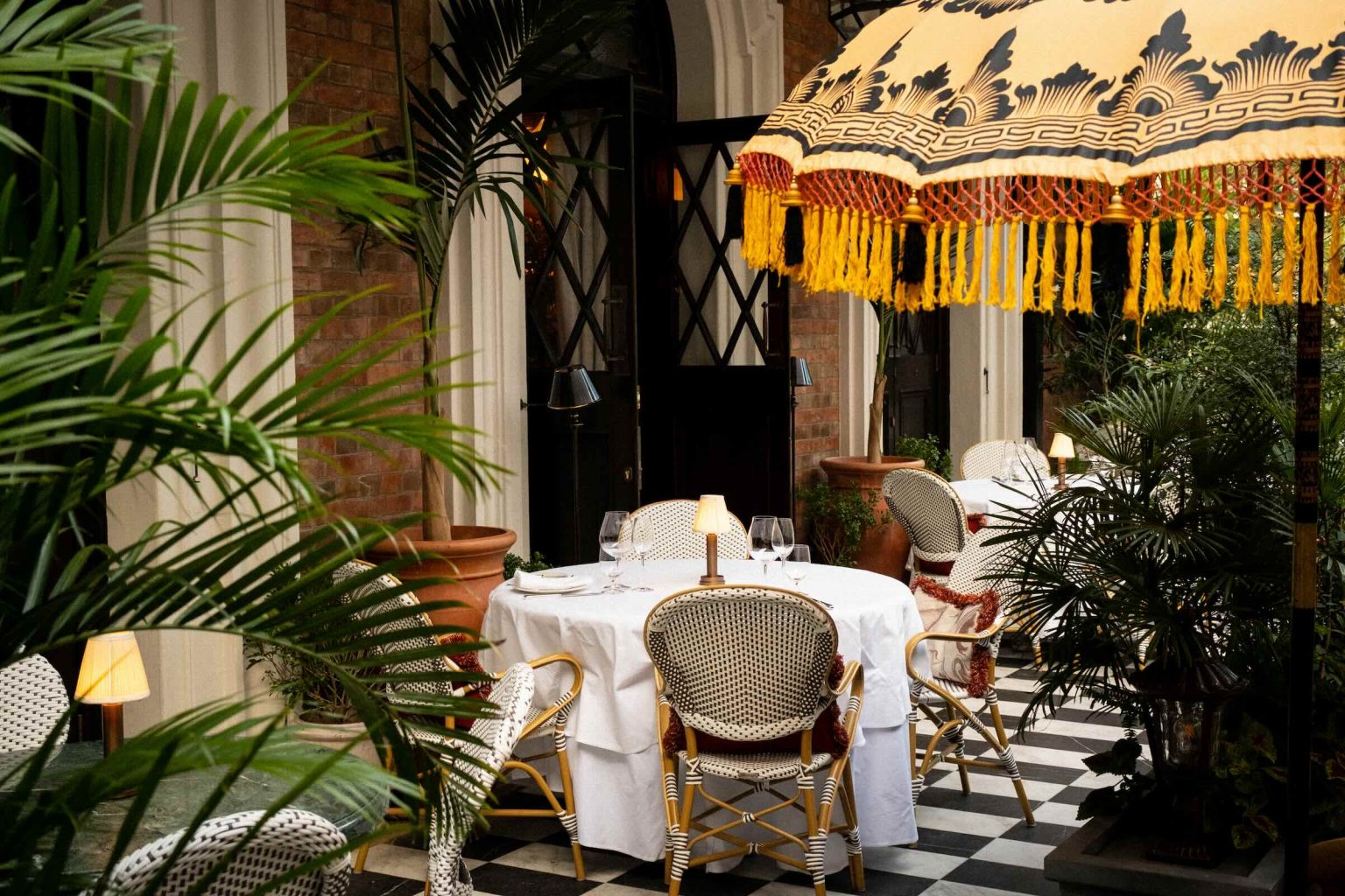 Inside Magistracy Dining Room, Where Alyn Williams Brings Classic ...